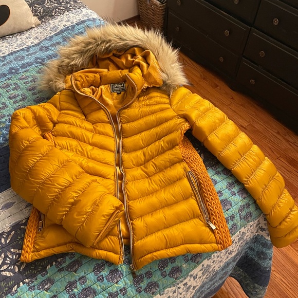 Jackets & Coats | Cute Yellow Puffer Jacket With Fur Hood | Poshmark